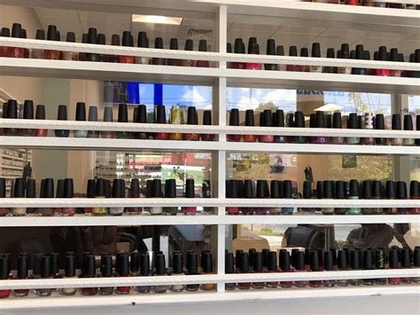 Bán Tiệm Nail In NC MUA BAN TIEM NAILS USA
