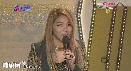Ailee在 Gaon Chart K Pop Awards 向林允泽告别安息吧 每日头条