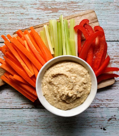 Homemade Hummus With Veggie Sticks Vegan Easy Veganeasy Org