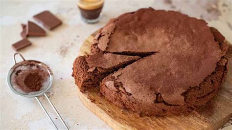 Gâteau au chocolat fondant avec des blancs d œufs uniquement il est