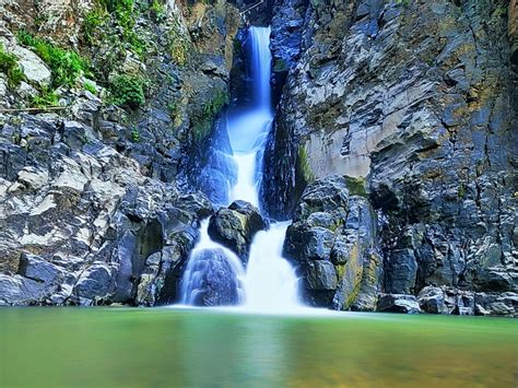 10 Lokasi Curug