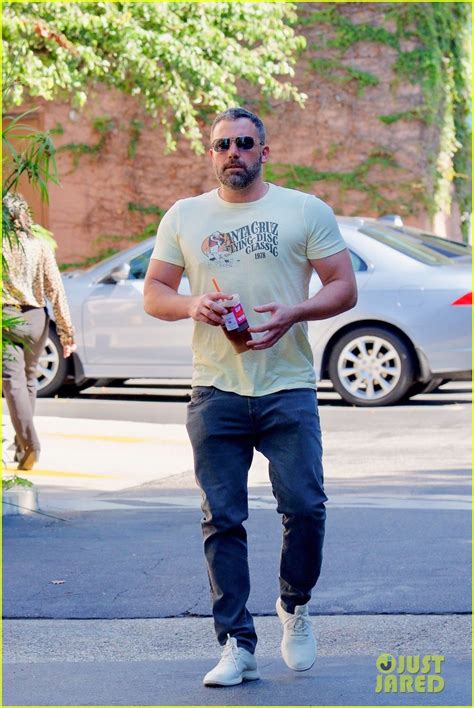 Ben Affleck Looks So Buff In New Photos Photo 4157175 Ben Affleck