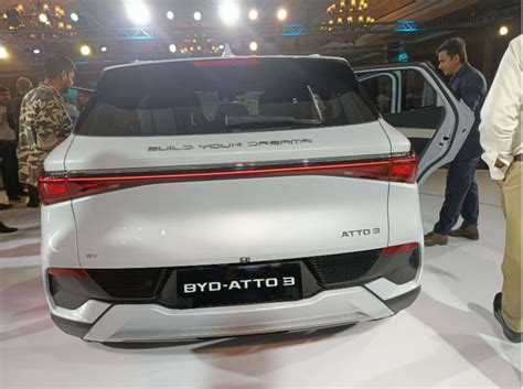 Byd Atto 3 Review See The First Look Review Of Byd Atto 3 Electric Car