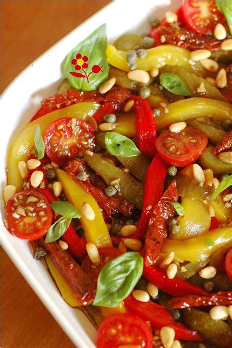 SALADE DE POIVRONS AUX DEUX TOMATES SON ASSAISONNEMENT DE CHOC