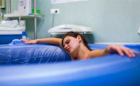 Naked Woman Giving Birth Telegraph
