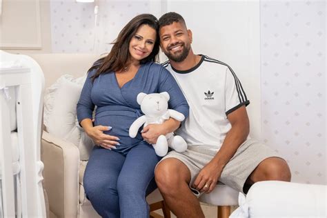 Viviane Araujo Renova O Bronze Na Reta Final Da Gravidez