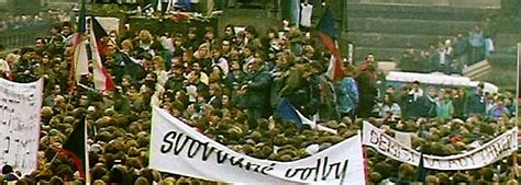 Caída del bloque del Este Revolución de Terciopelo en Checoslovaquia