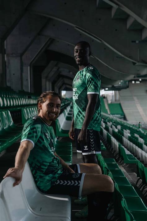 Maillot Saint Étienne le Stade Geoffroy Guichard à l honneur