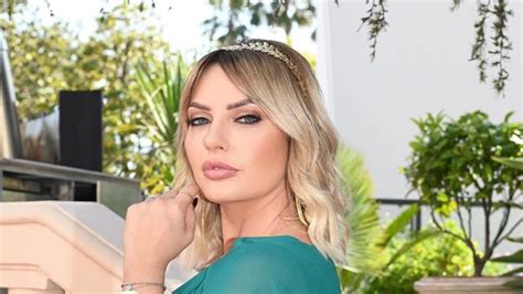 Manila Nazzaro E Stefano Oradei Beccati L Ex Miss Italia E Il