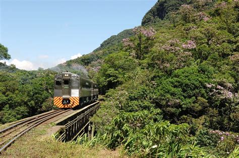 Passeio De Trem Na Serra Do Mar Curitiba X Morretes