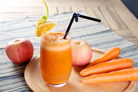 Confira refrescante receita de suco de cenoura e maçã TOPVIEW