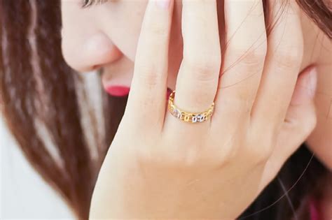 Ý nghĩa các ngón tay đeo nhẫn cho nữ và nam chính xác chi tiết nhất