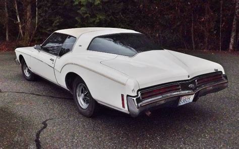 Buick Riviera Barn Finds