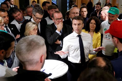 Au Salon de lagriculture Emmanuel Macron évoque linstauration de