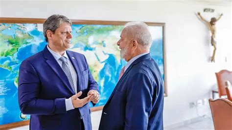 Lula faz investida eleitoral em SP fala em parceria Tarcísio e