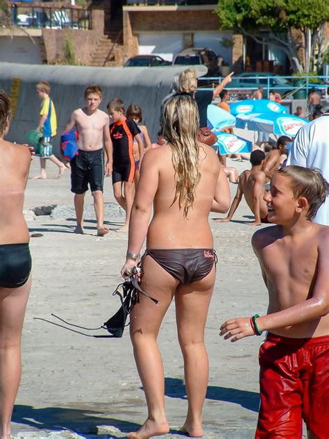Show Me Naked Women On The Beach New Porn Videos
