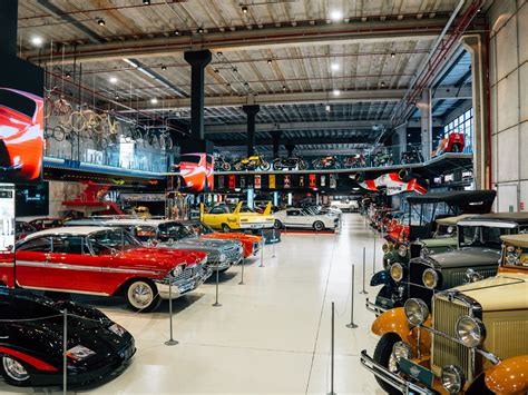 Galeria de fotos Museu de carros antigos abre neste sábado em São