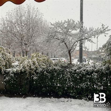 Cronaca Meteo Diretta Neve A Tratti In Pianura Temporali Grandine E