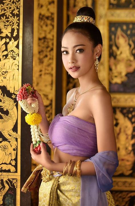 Traditional Thai Clothing Traditional Dresses Traditional Fashion Beautiful Asian Women