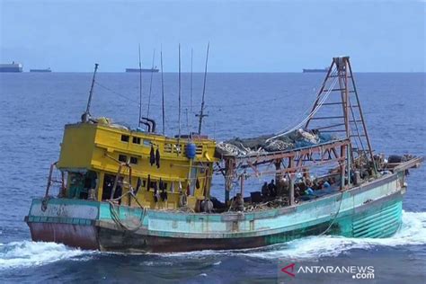 Hari Kebangkitan Nasional KKP Tangkap Dua Kapal Asing ANTARA News