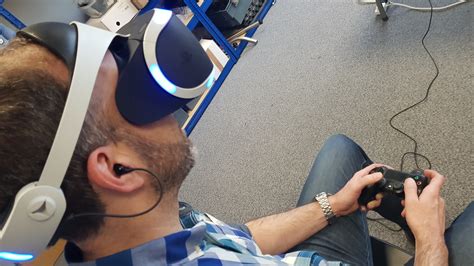 PSVR Unboxing To First Impressions