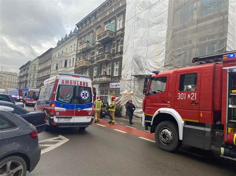 Pożar mieszkania w Szczecinie Służby ewakuowały mieszkańców Szczecin
