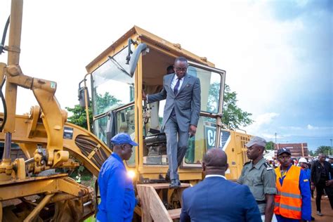 Reprise des travaux daménagement Ndendé Tchibanga en arrêts depuis