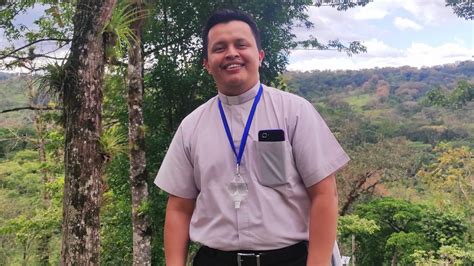 Sacerdote Nicarag Ense Erick D Az Se Marcha Al Exilio Art Culo