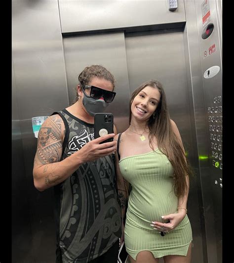 Foto Noiva de Whindersson Nunes Maria Lina deu à luz apenas 22