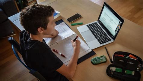 Scuola Gli Studenti In Dad Non Consumeranno Giga La Didattica A