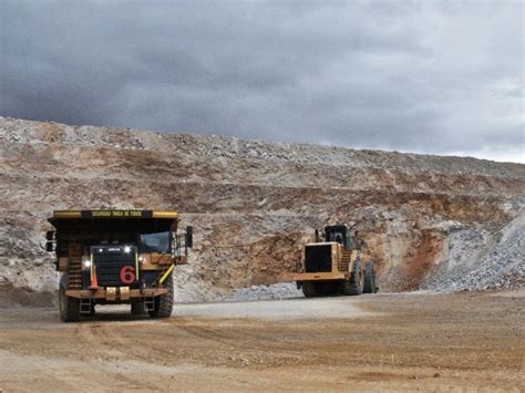 Cuatro nuevos contratos de exploración minera que suman US 5 2