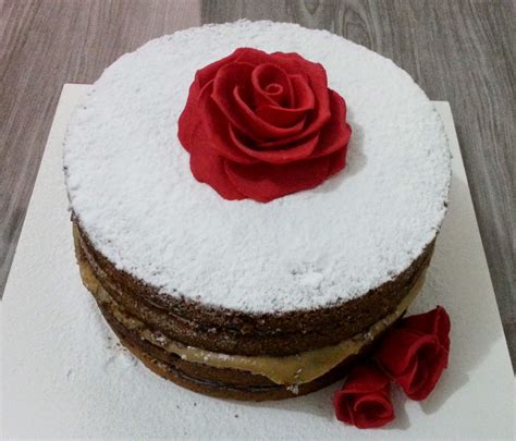 Dione Gomes Bolos Decorados NAKED CAKE OU BOLO PELADO