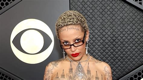 Doja Cat 2024 Grammy Outfit Barbe Carlita