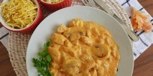Frango desfiado simples requeijão