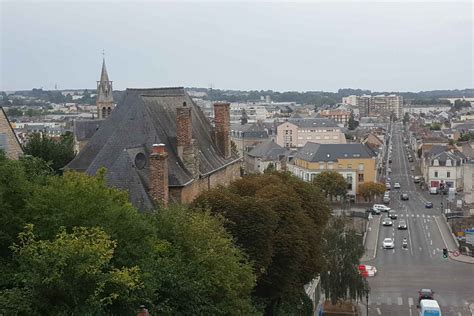 Sarthe présentation horaires coordonnées de la préfecture