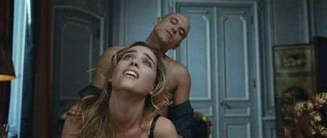 Naked Vahina Giocante In Francs