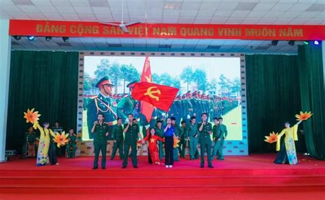 HÀNH TRÌNH TIẾP LỬA TRUYỀN THỐNG LẦN 2 TỰ HÀO NGƯỜI CHIẾN SĨ QUÂN