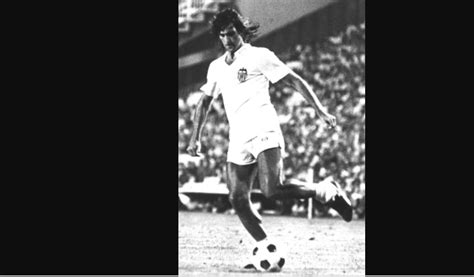 En el día de su cumple la carrera del Matador Mario Kempes en fotos