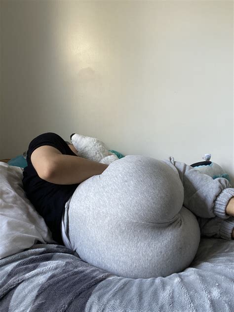 TW Pornstars 1 Pic Kiyana Vi Twitter Can Someone Help Me Please