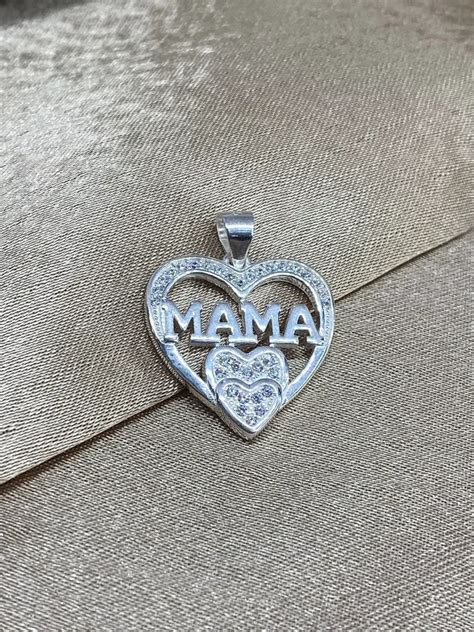 MEDALLA DE PLATA MAMÁ DOBLE CORAZÓN Joyería Asunción