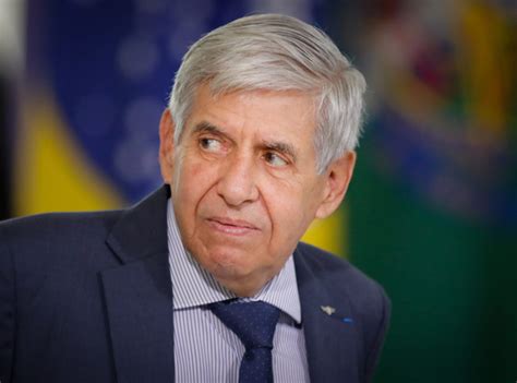 Em áudio vazado general Heleno diz tomar Lexotan na veia para não