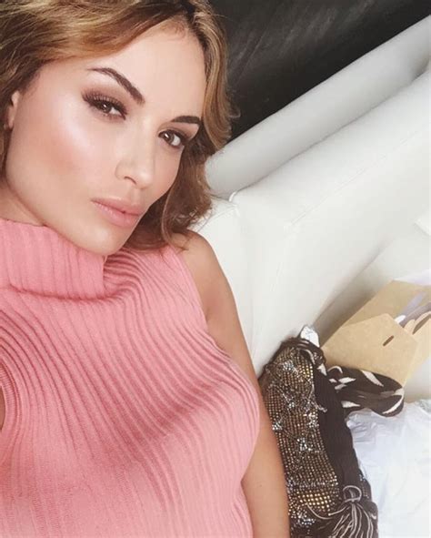 Picture Of Sara Uribe