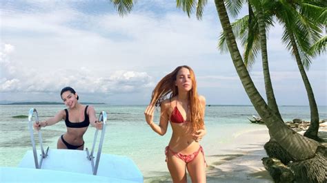 Ángela y Majo Aguilar las primas que imponen los mejores bikinis para