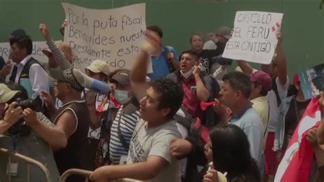 Video Peru verhängt Notstand wegen Protesten gegen Absetzung Castillos