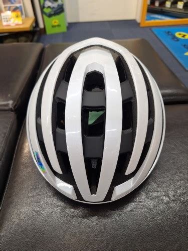 LAZERZ1がパワーアップして帰ってきたKinetiCore採用でアジアンフィット サイクルウェアのことならY s Road