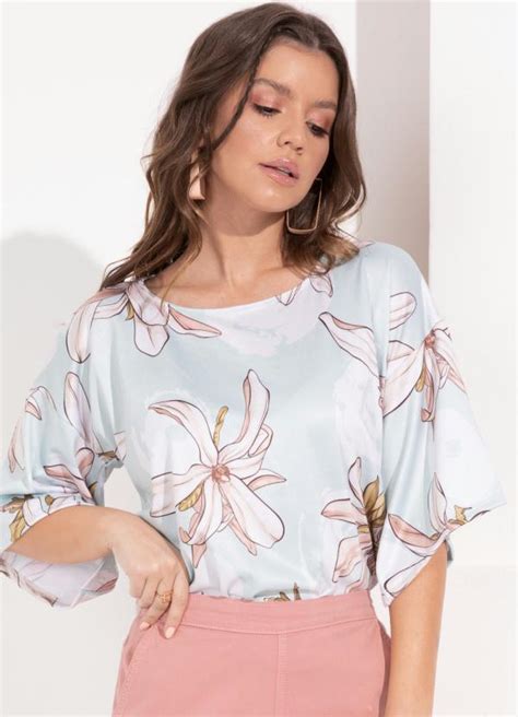 Blusa Floral Verde Gota No Decote Costas Quintess