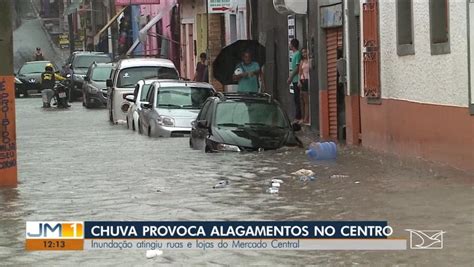 Chuva forte provoca alagamentos na região central de São Luís