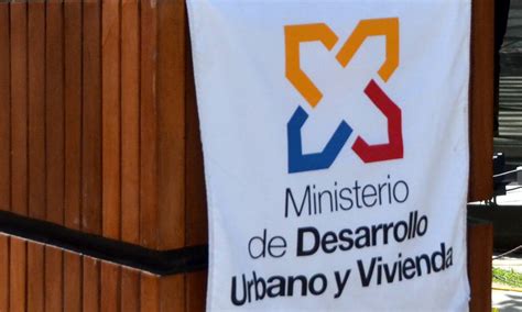 Presidente Moreno encarga a Adrián Sandoya el Ministerio de Desarrollo