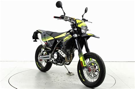 Fantic Motor XMF 125 Motard Performance Bis 125 ccm Motorräder Moto