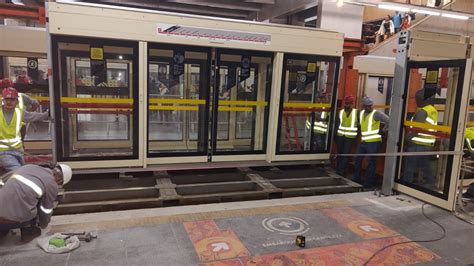 Metrô de São Paulo inicia instalação de portas de plataforma na Estação